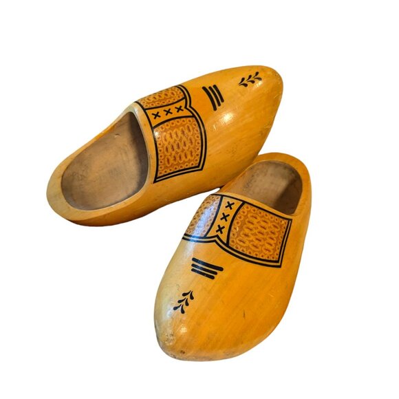Vintage | Accents | Vintage Dutch Wooden Clogs Shoes Hand Carved ...